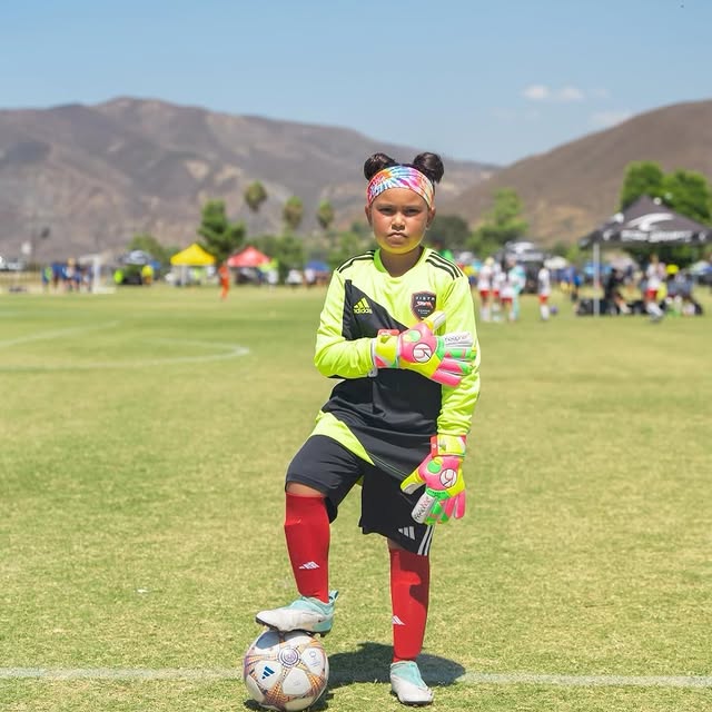 Women's best goalkeeper gloves | Keepher Soccer