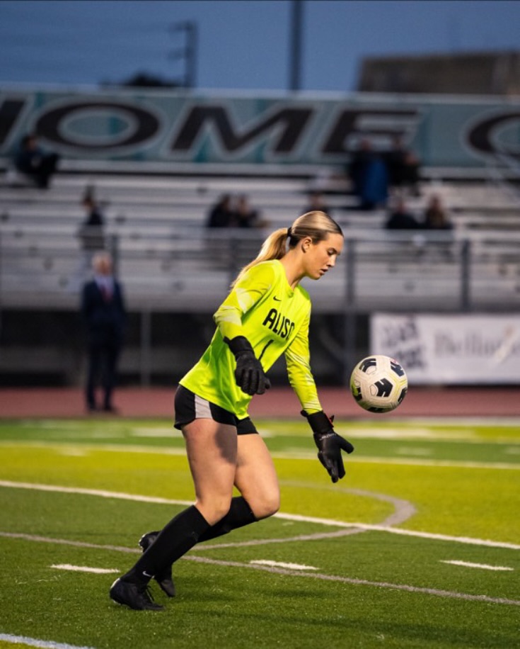Women's best goalkeeper gloves | Keepher Soccer